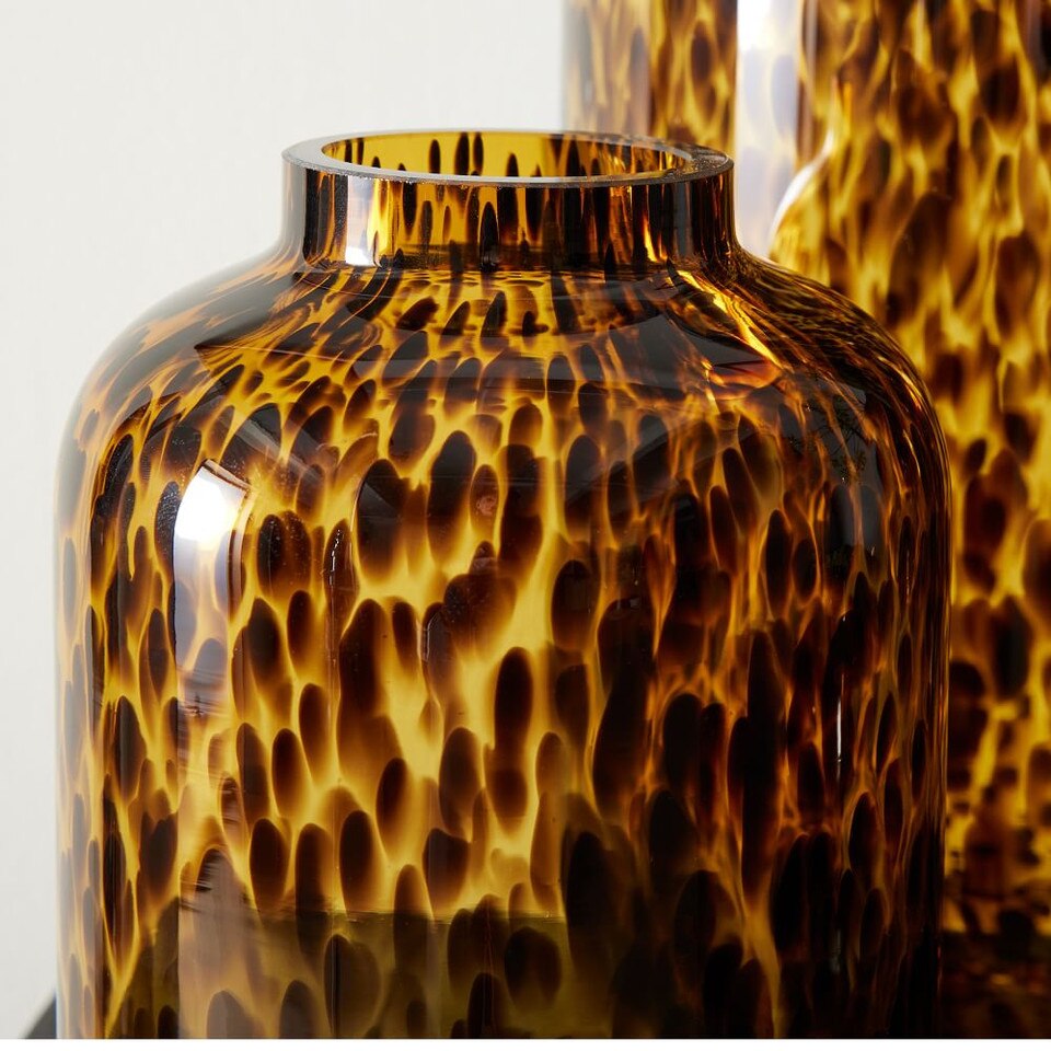 Mari Glass Vases - Modern Mouth-Blown Centerpieces | West Elm UK